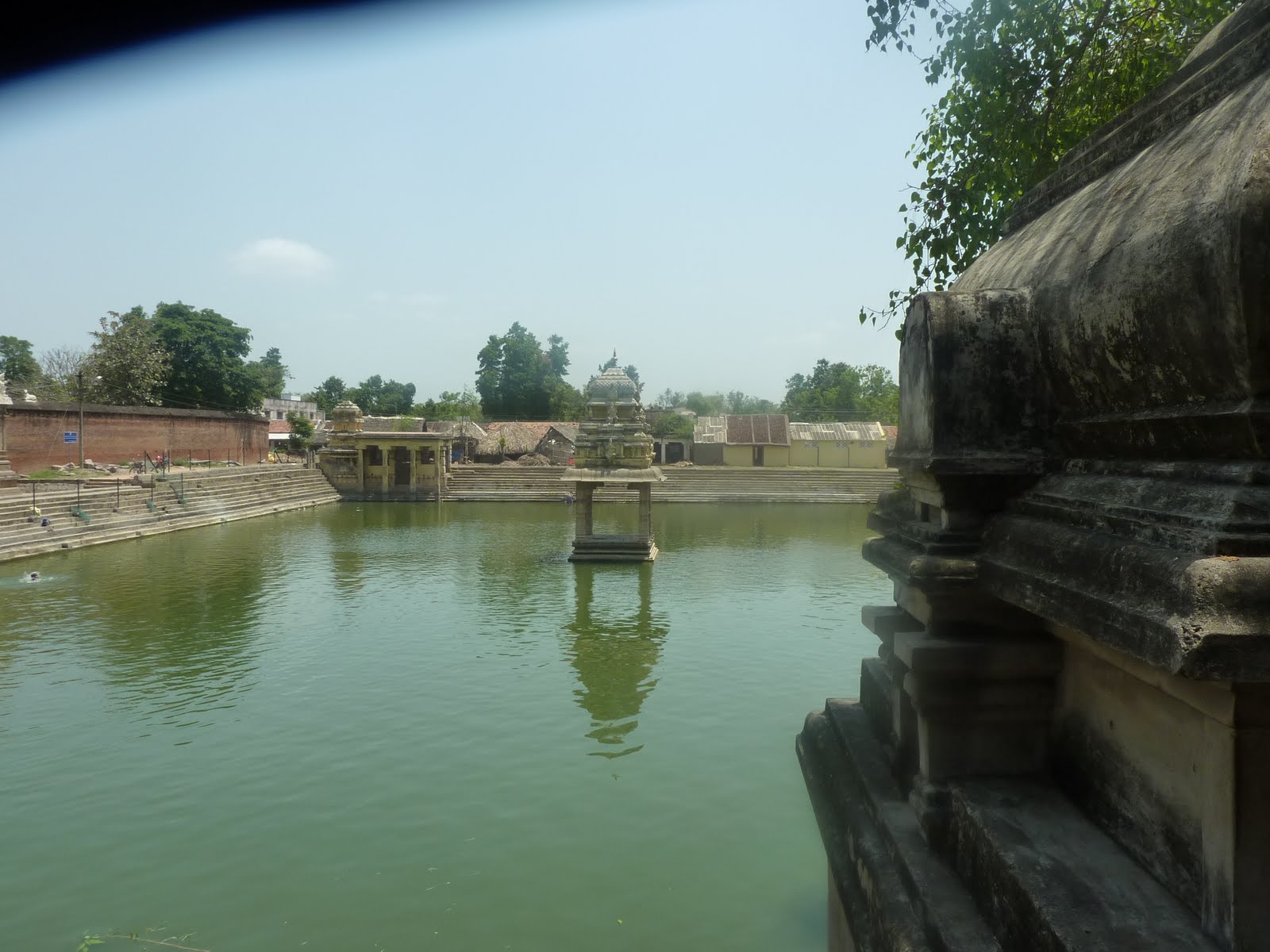 Temple Travelogues: SriMushnam Bhoovarahaswamy