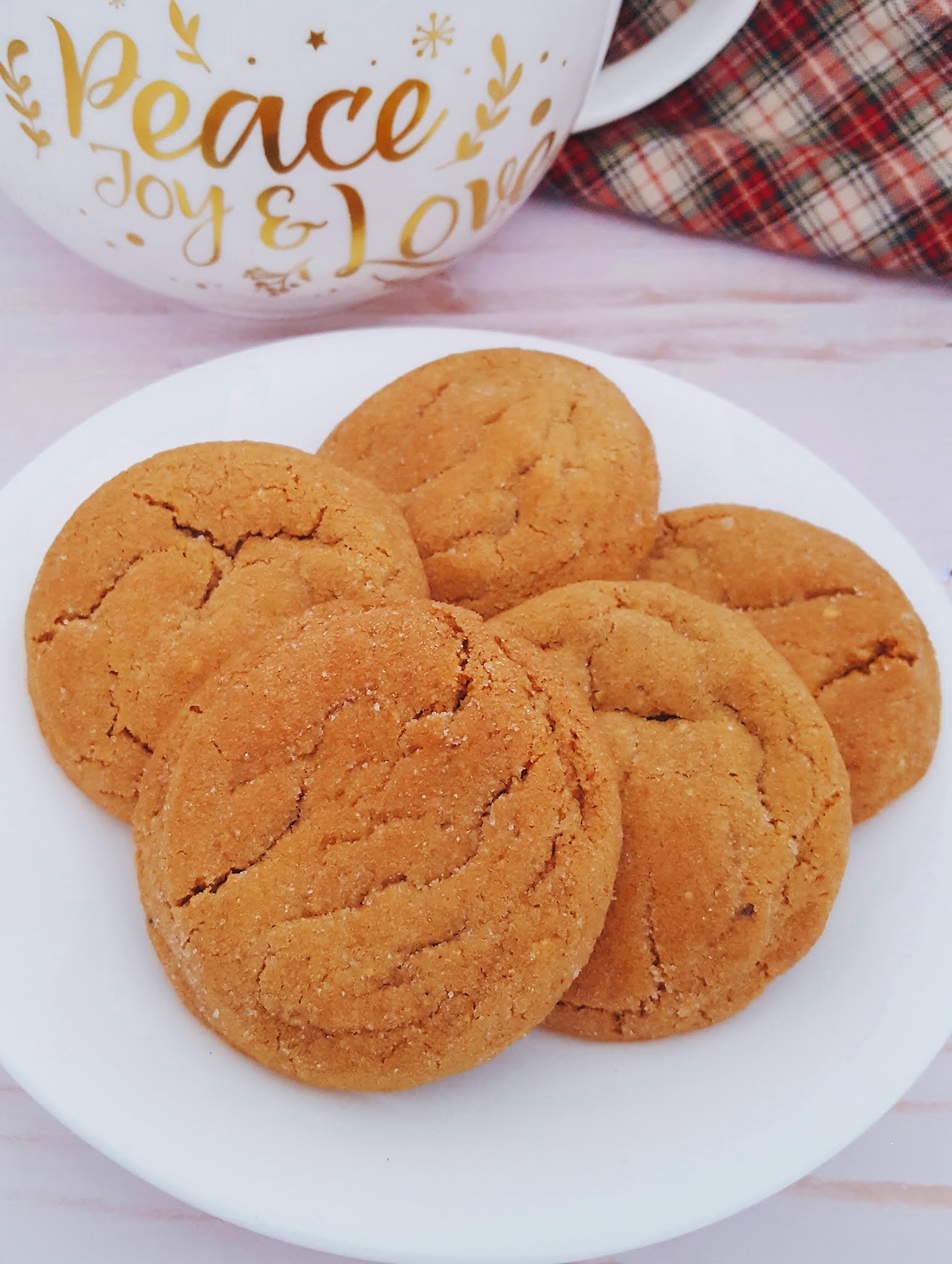 Big Soft Ginger Cookies