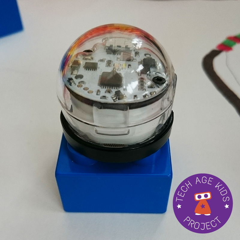 Ozobot Maze with Code Stickers and Building Blocks | Tech Age Kids ...