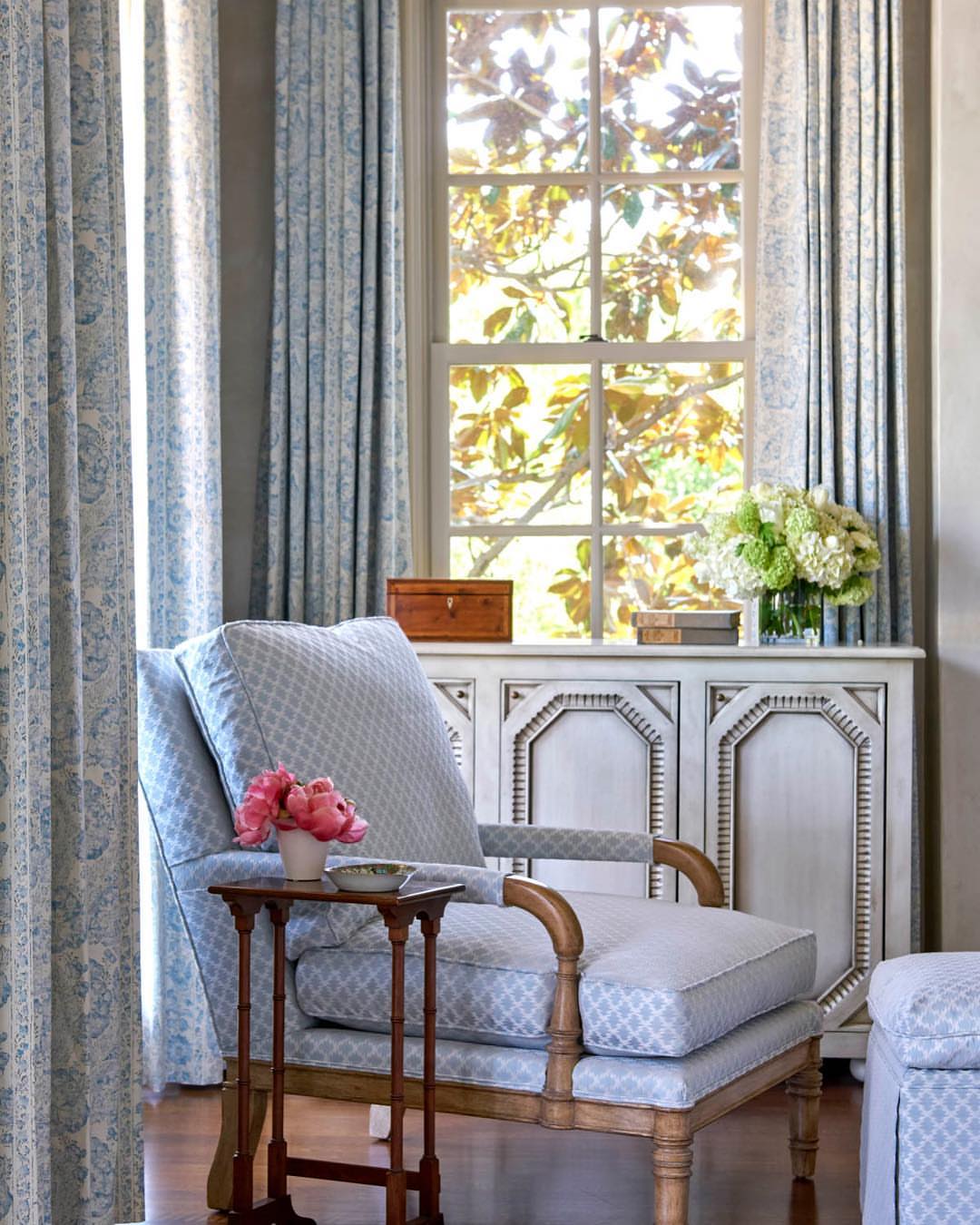 A Summer House by Amy Berry. The Hamptons | Cool Chic Style Fashion