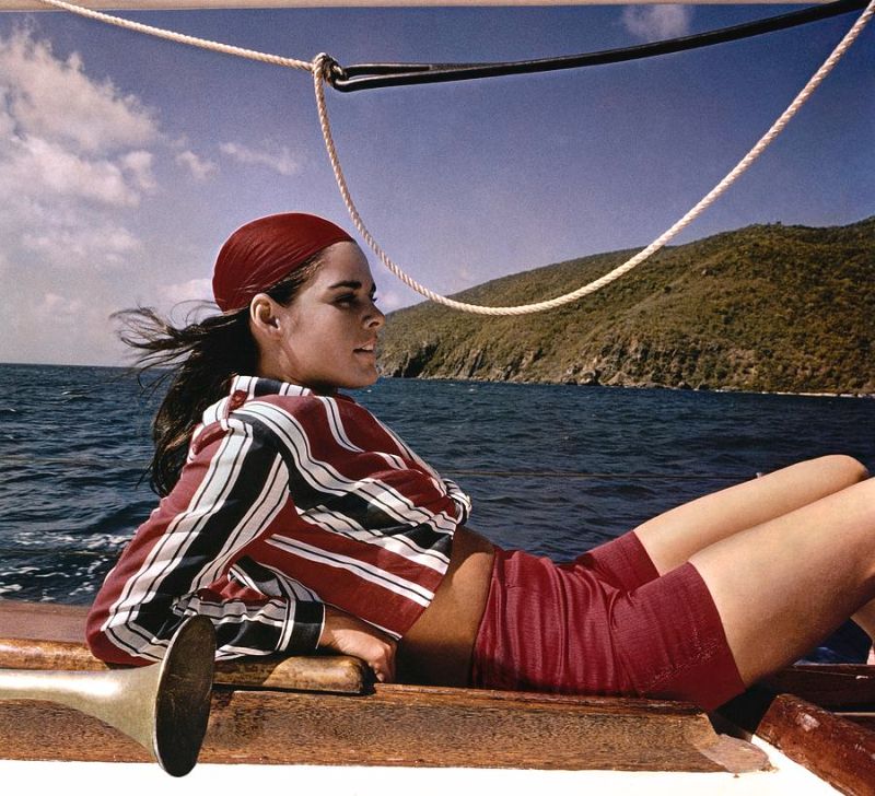 40 Beautiful Portrait Photos Of Ali Macgraw In The 1960s And Early 70s ~ Vintage Everyday