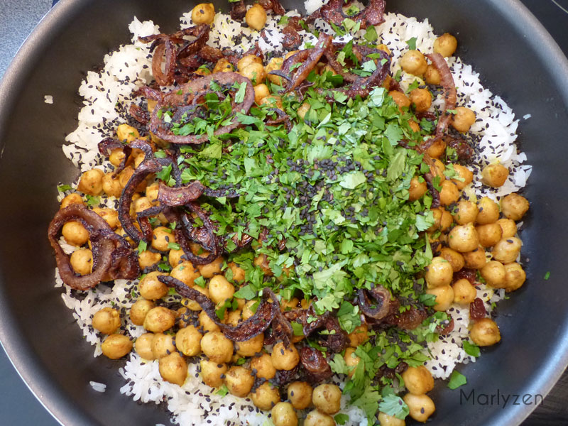 Riz épicé aux pois chiches et raisins secs | Marlyzen, cuisine revisitée