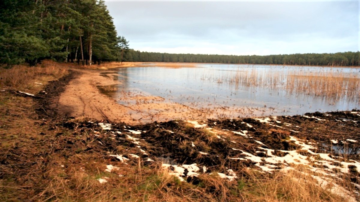 Ādažu novads cauri gadu simtiem bildēs: Lieluikas un Mazuikas ezeru ...