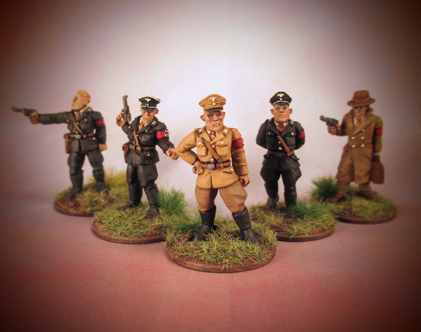 Realm Builder Productions: Pulp Figures - Part 2