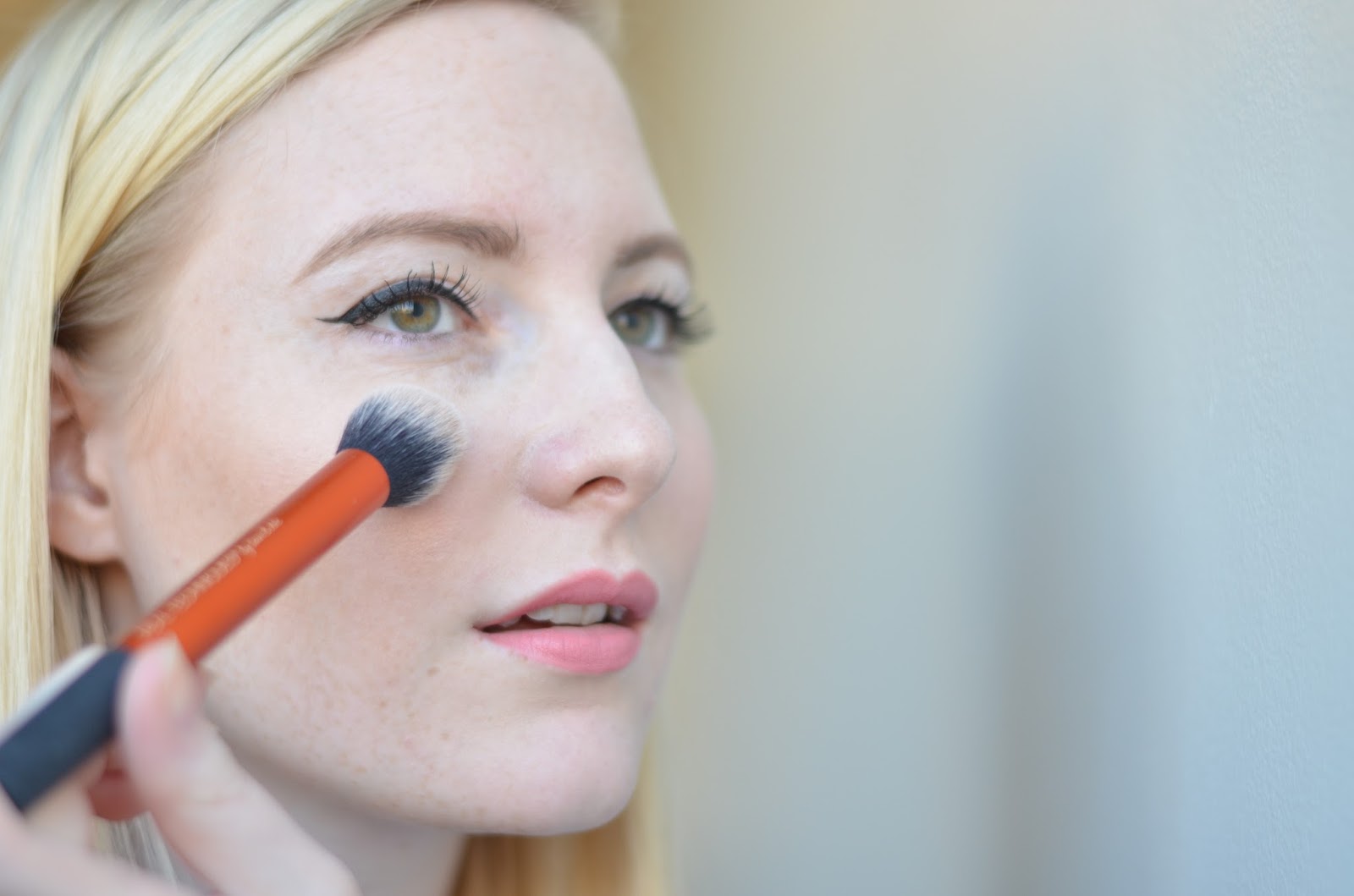 Vancouver Vogue: The Best Contour Palette for Fair Skin