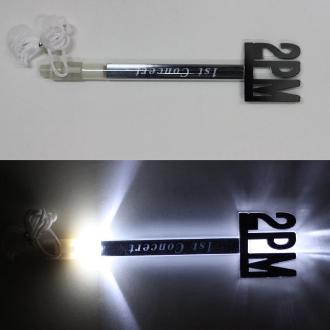 2PM - LIGHTSTICK (4 tipos) | (example: ZoomTemplate)