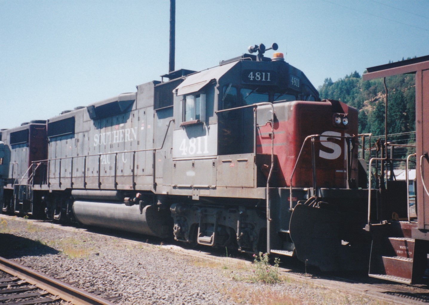 TrainPages: Trains in Oakridge, Oregon, on July 18, 1997