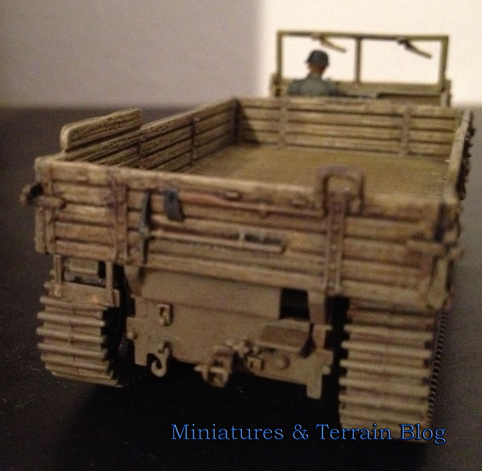 Miniatures & Terrain: Caesar's Kit 7210 - WWII German SWS Halftrack