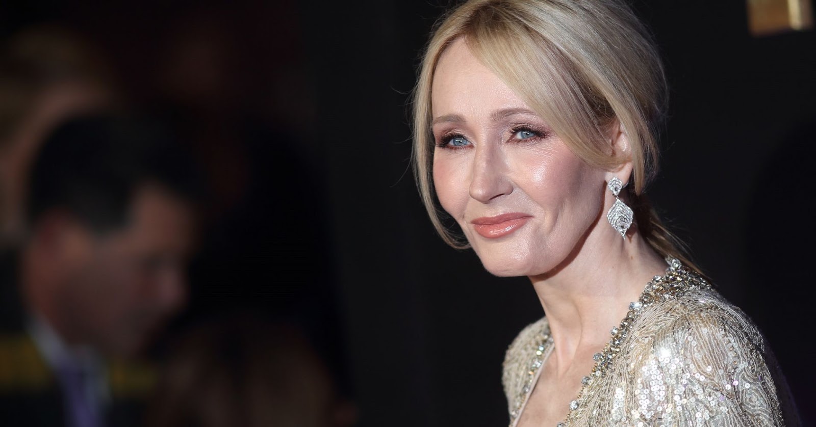 secret revealed: J.K ROWLING is the worlds first billionaire Author ...