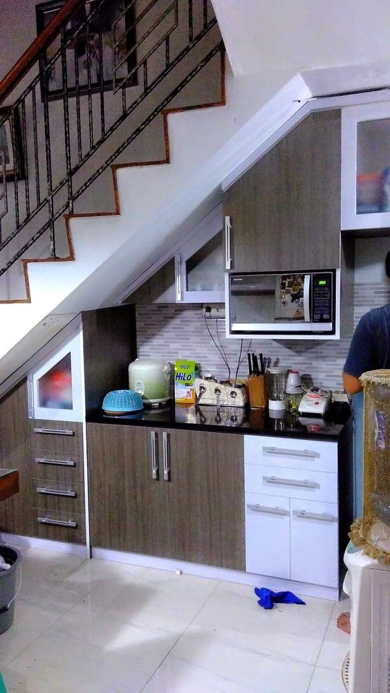 30 Elegant Kitchen Under The Stairs Design | ARA HOME
