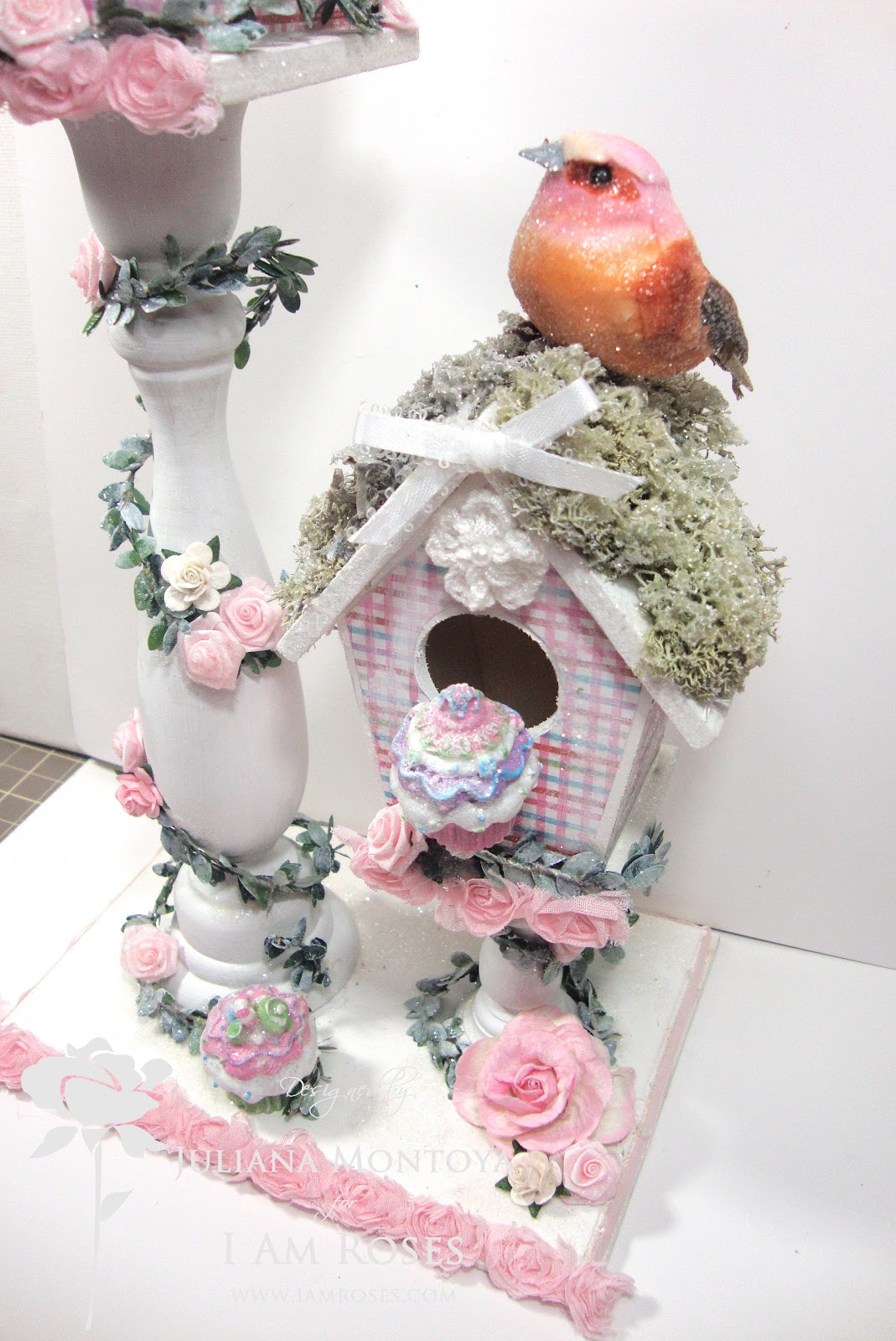 ShabbyChicJCouture : Valentine's Cupcake Birdhouse