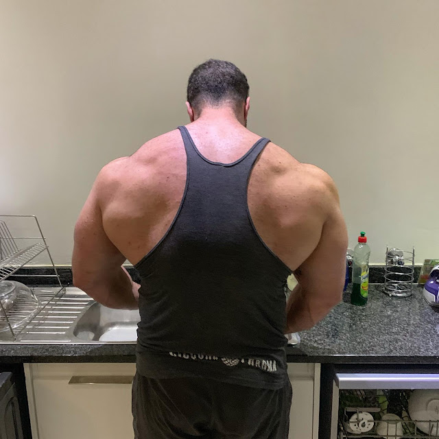 Muscle Lover: Magnificent backs (5)