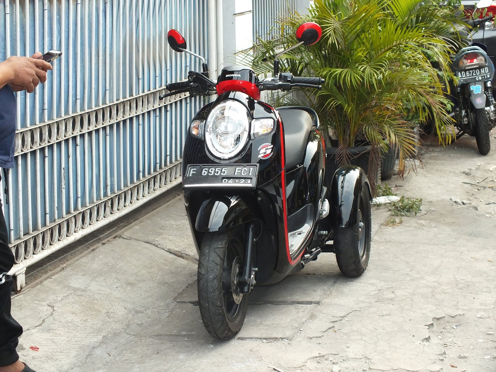 Oracle Modification Concept: HONDA SCOOPY TRIKE RODA TIGA MINIMALIST ...