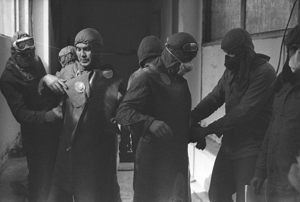 20 Haunting Images by Russian Photographer Showing the True Scale of ...