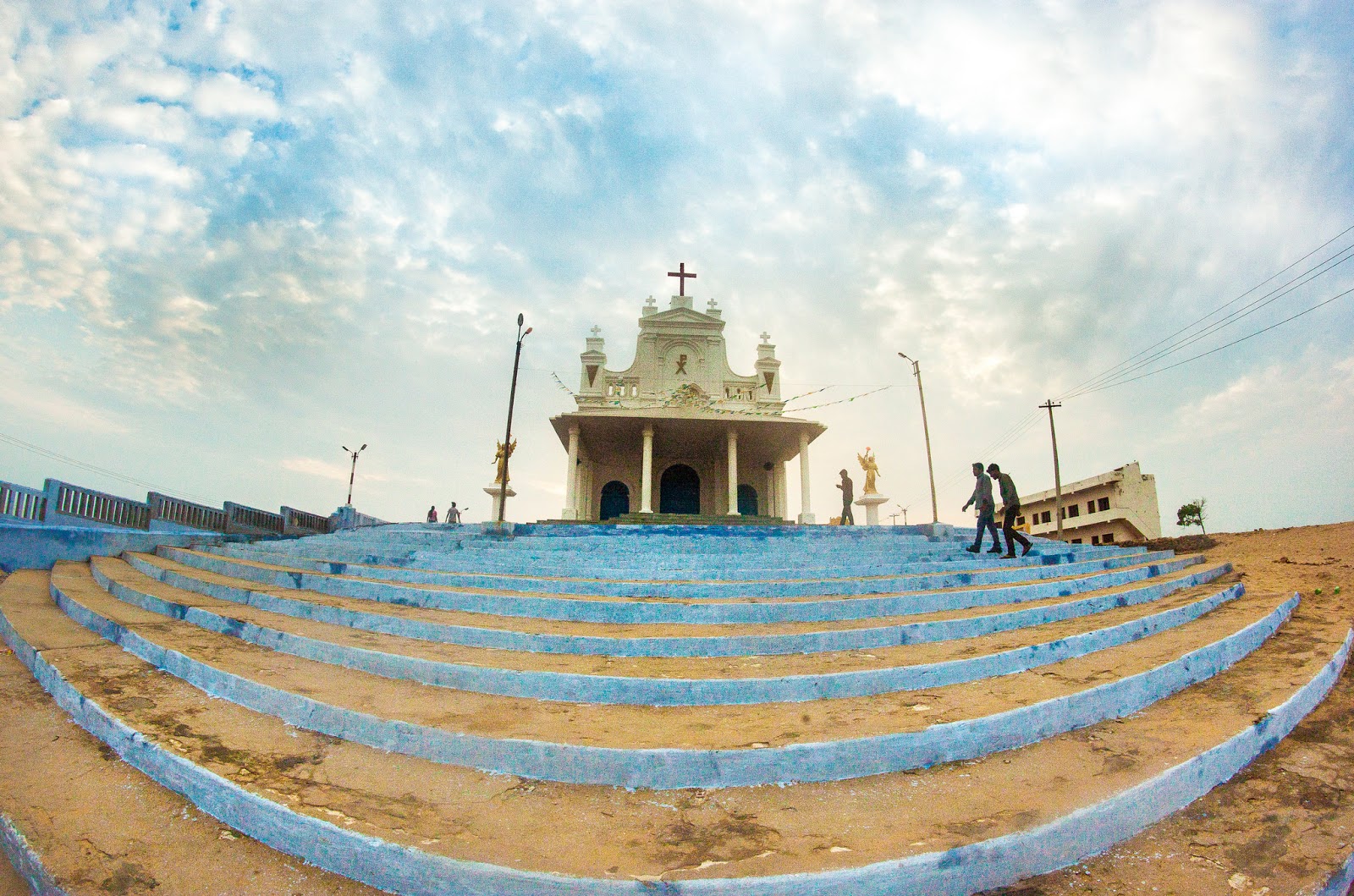 Tamilnadu Tourism: Holy Cross Church, Manappad, Thoothukudi