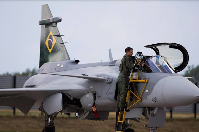 Brazilian Air Force pilot tells about his first flight in the Gripen E ...