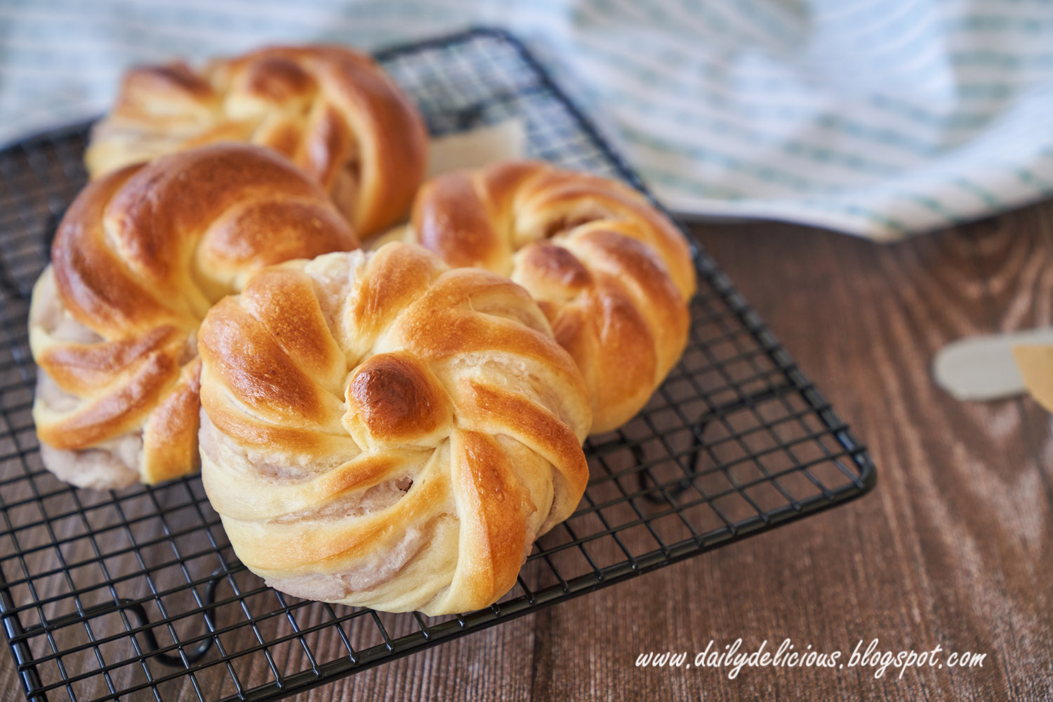 dailydelicious: Taro Bread