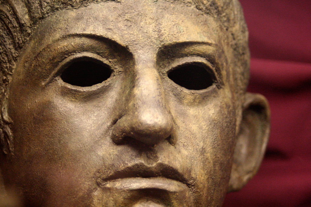 The Techgnostic Psychonaut: [Mage 2: The Dethroned Queen] Patient 4 ...