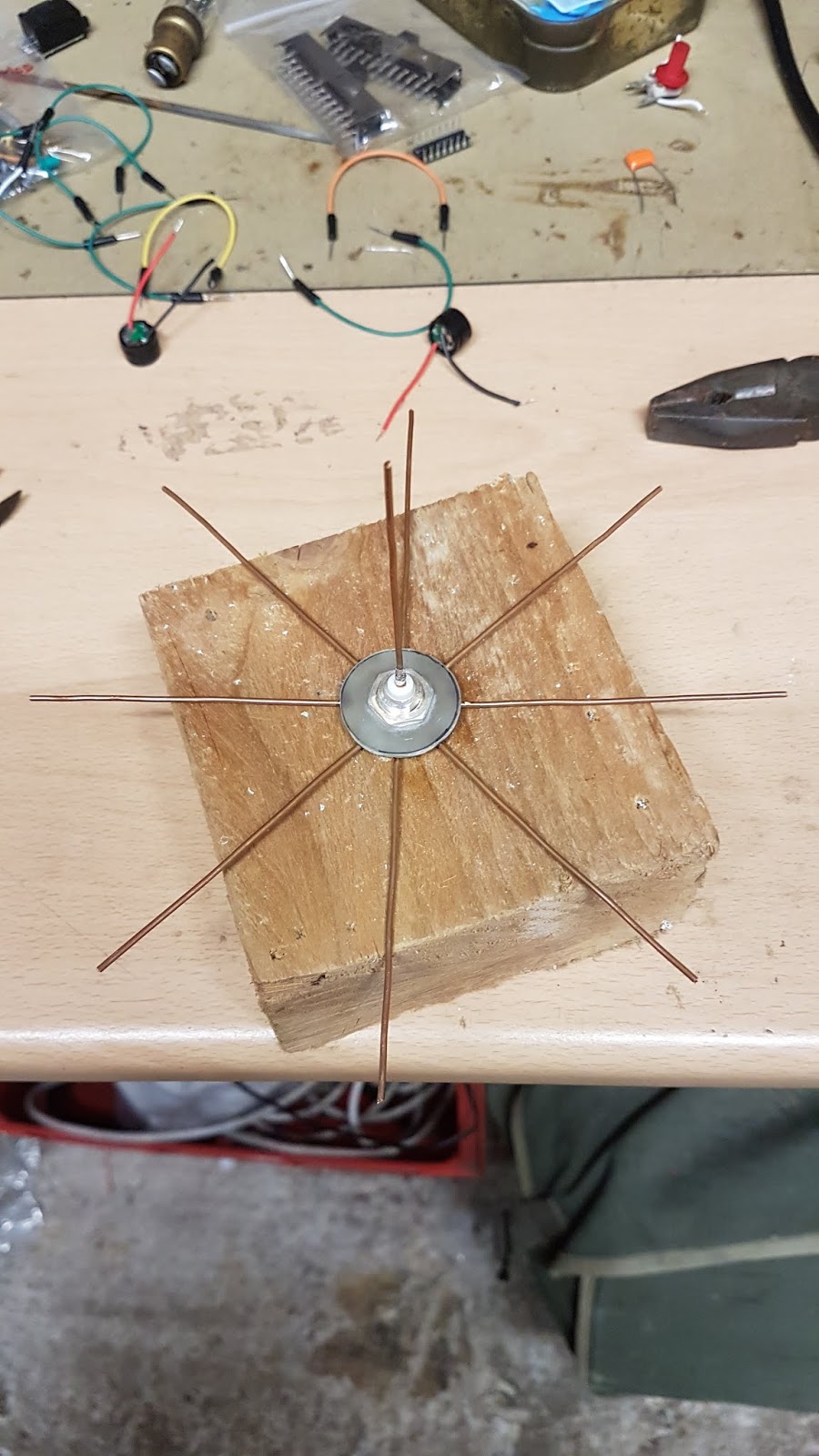 The continuing saga of Barf: Another 1090MHz Spider Antenna