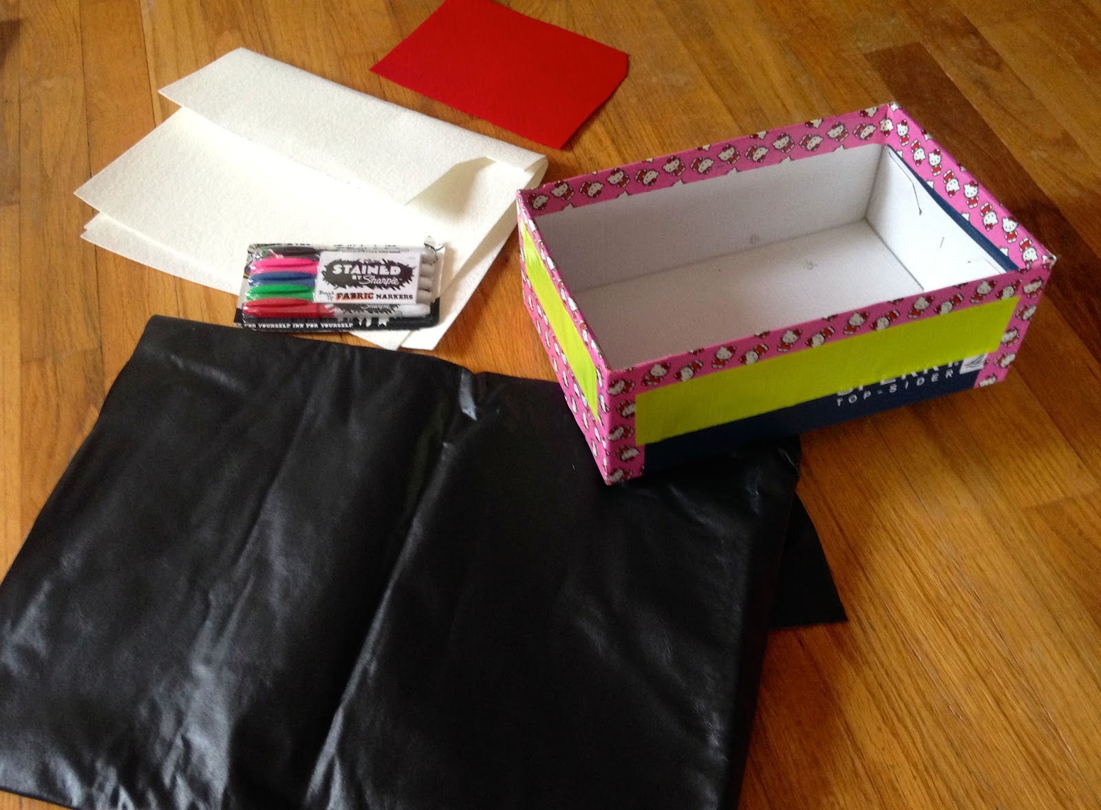 The Small Green Home: DIY Shoebox Book Hospital