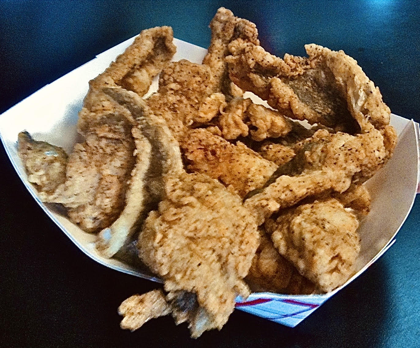 H A R L E M + B E S P O K E: ☞ EAT: Famous Fish Market