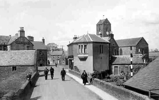 Tour Scotland Photographs And Videos: Old Photographs Dunning ...