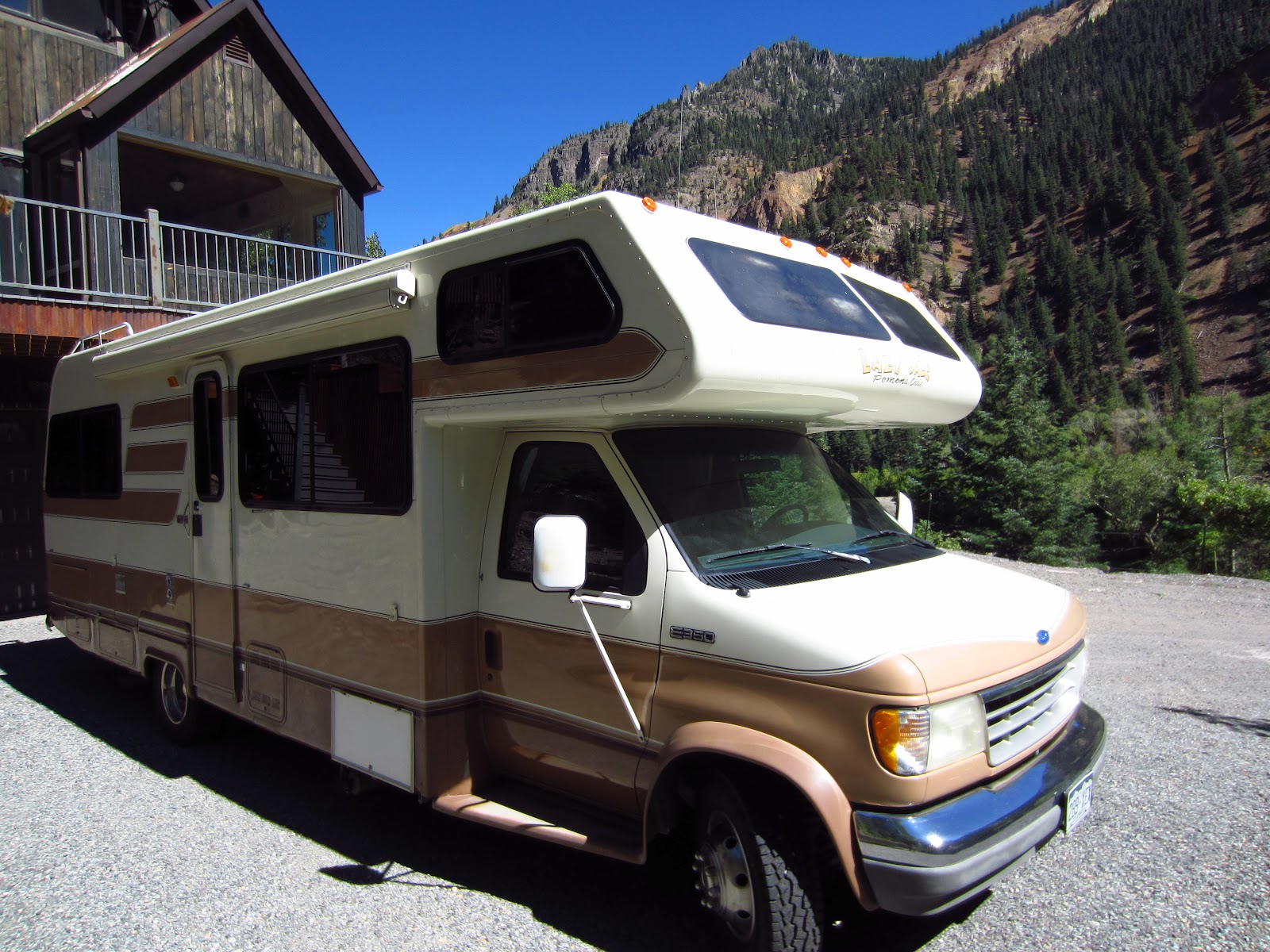 Box Canyon Blog.com: Photos Of A Former Centerfold RV... Still Looking Good
