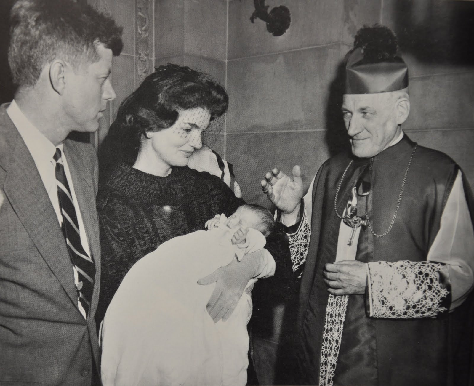 Orbis Catholicus Secundus: Mantelletta