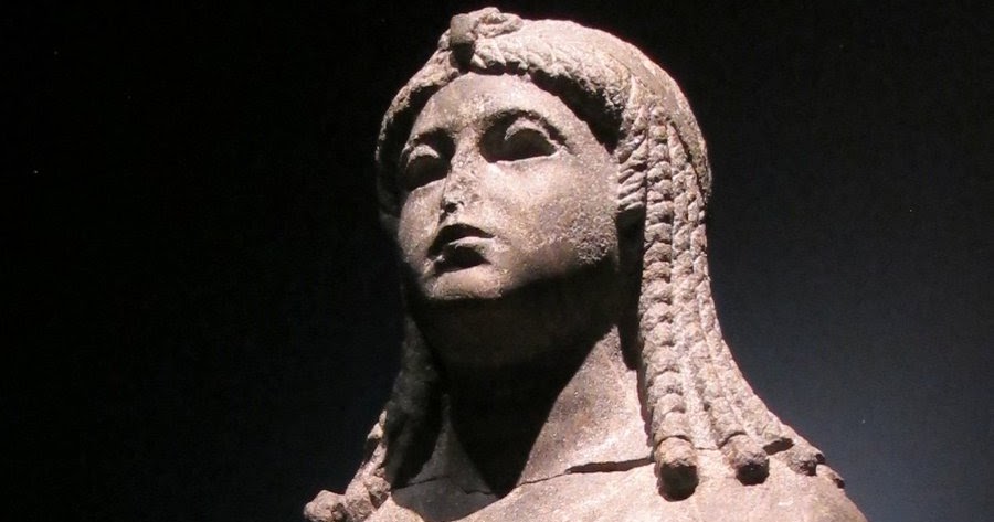 Statue of Cleopatra III