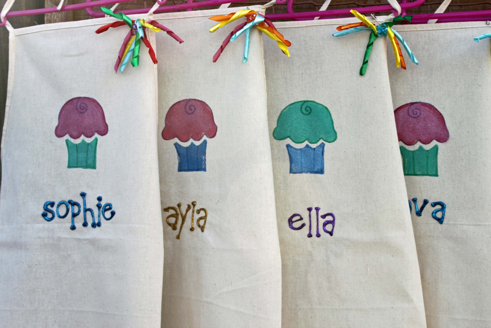 Snowballs in Summer: Cupcake birthday party - personalised aprons