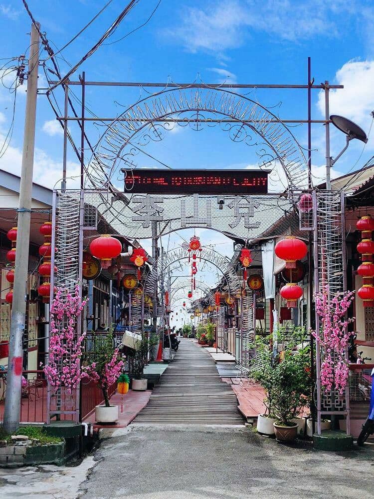 Mengejar Cita Seindah Memori: Chew jetty penang