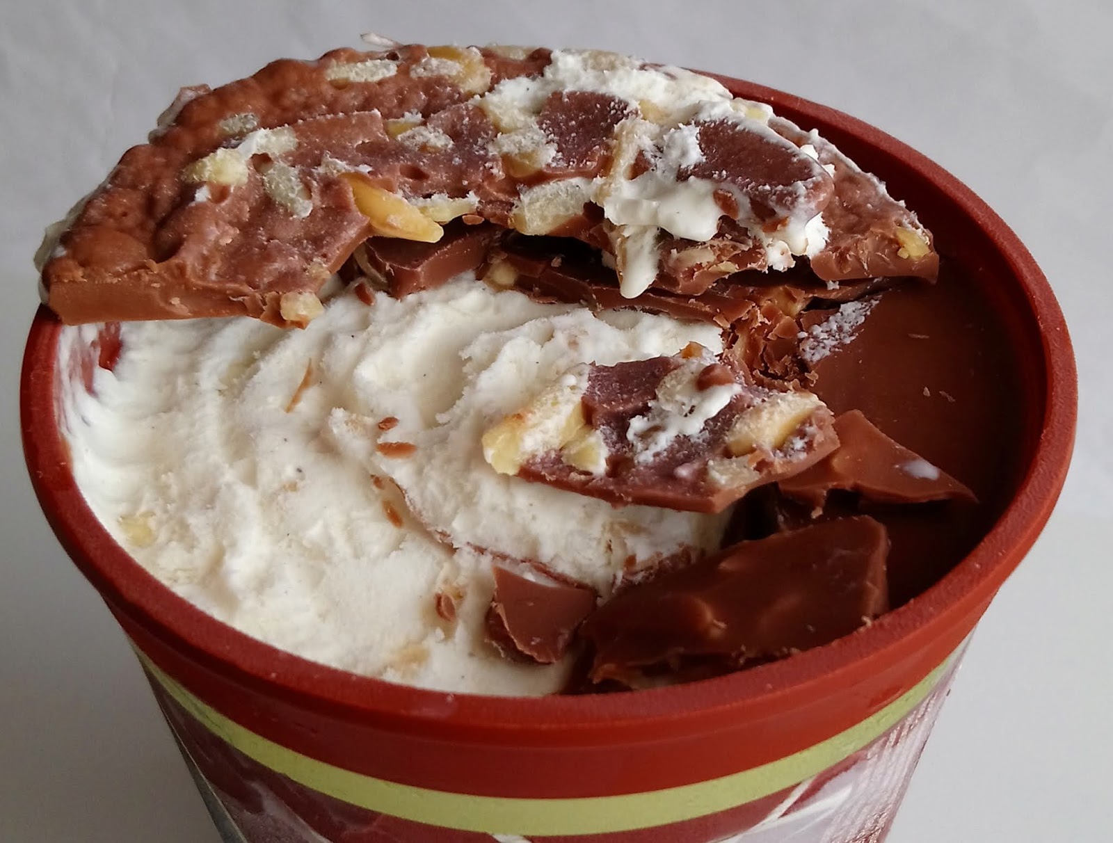 Chwile zasłodzenia: lody Magnum Almond Tub