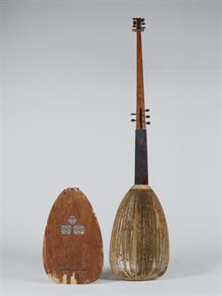 Buying a Lute: Theorbo, Chitarroni and Archlutes