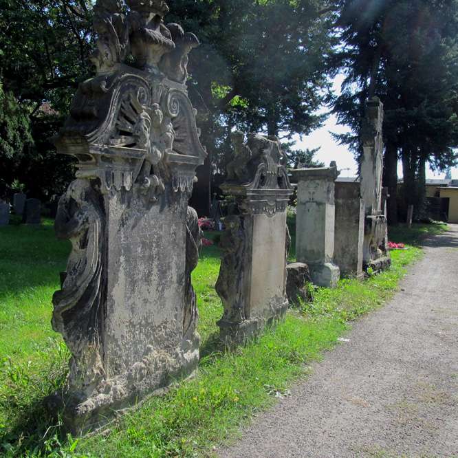 Channel 666: Innerer Neustädter Friedhof, Teil 1