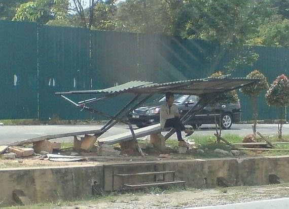 Kumbang Jingga: Pondok bas paling cantik di malaysia