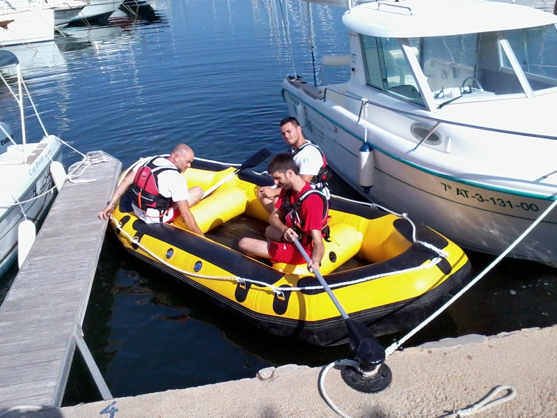 LANCHA DE SALVAMENTO MARÍTIMO TABARCA & E.L.E. Búsqueda y Salvamento en ...