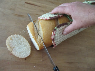 Sew Many Ways...: Make A Gift On The 25th Club...Bread Wrap With Warmer