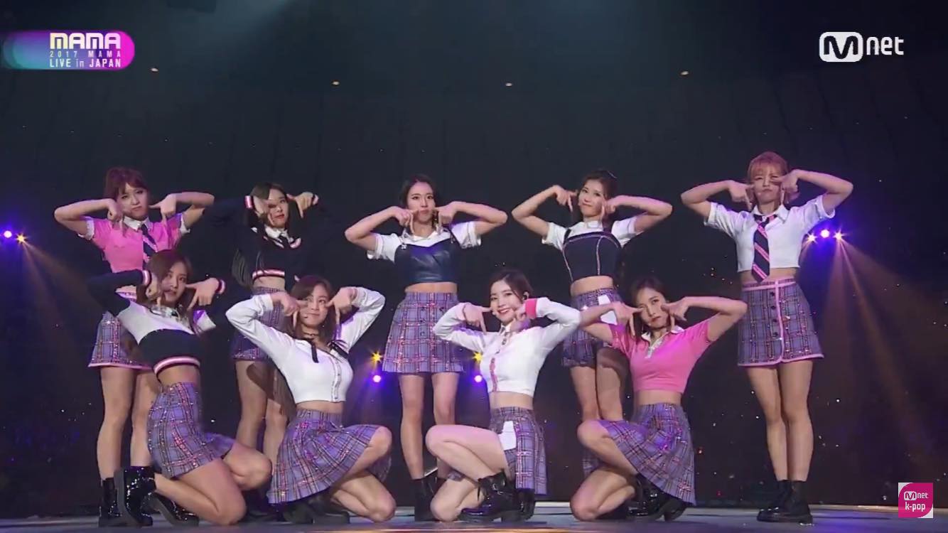 2017 MAMA日本頒獎禮 TWICE 蟬聯年度歌曲大獎 - PEEKME
