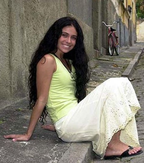 Figurino Jade em O Clone