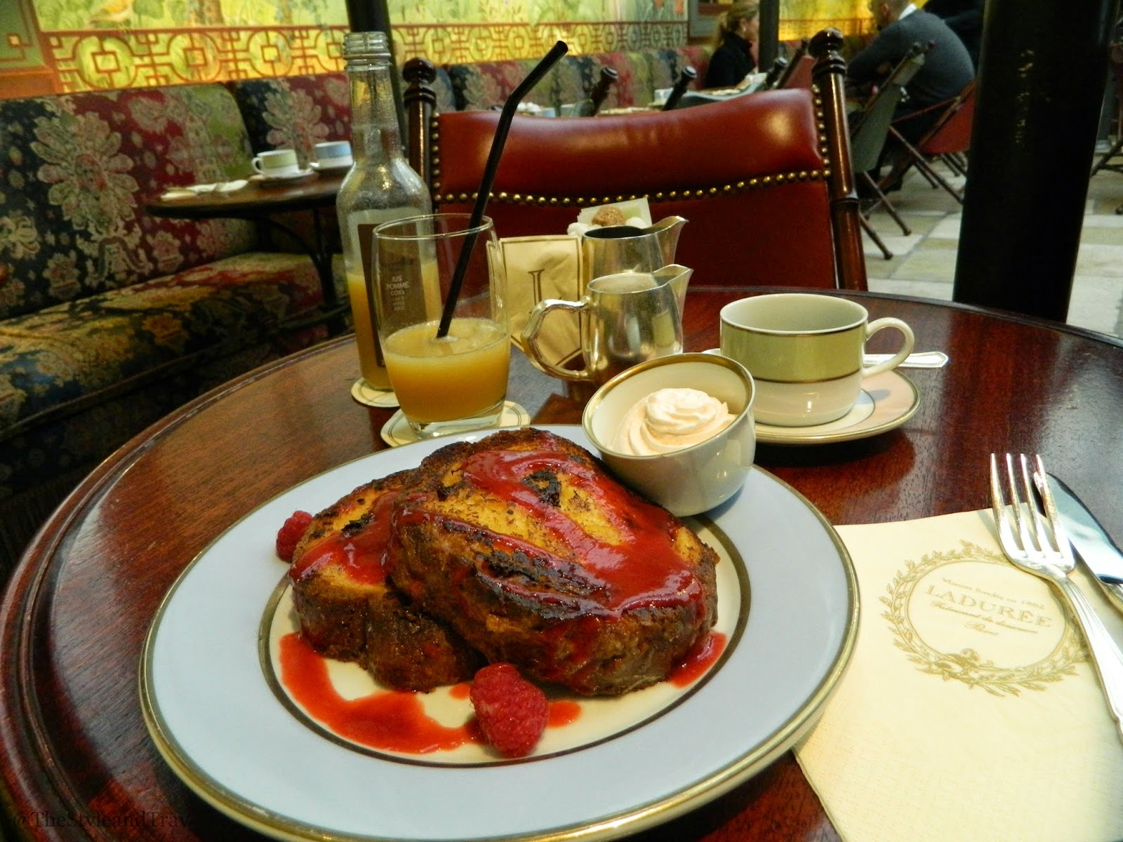 Chinoiserie at Laduree - Chic Delights