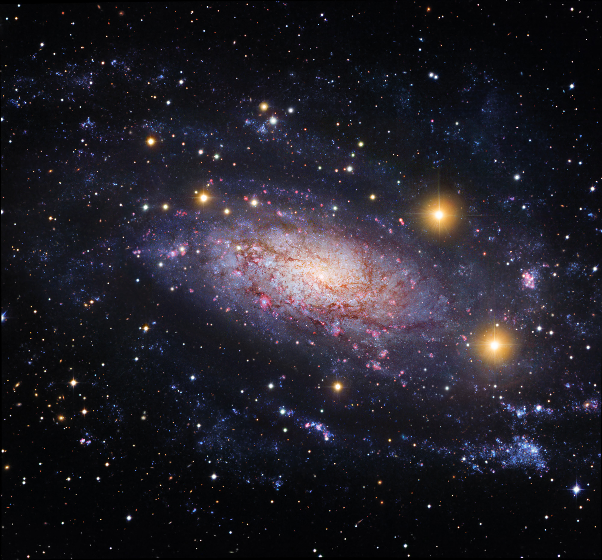 NGC 2273 - Uma galáxia diferente