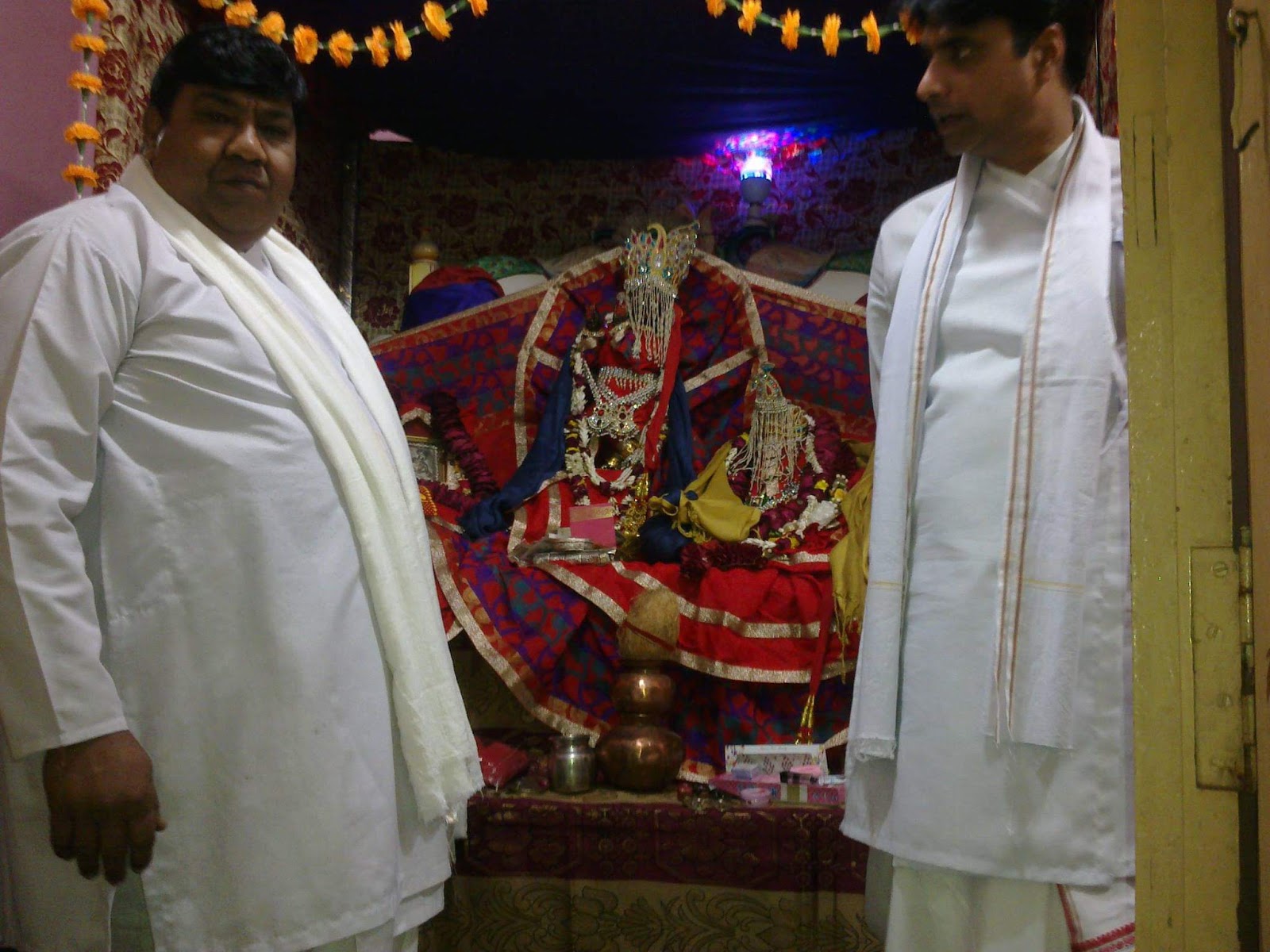 Shri radha navrangi lal mandir devvrand