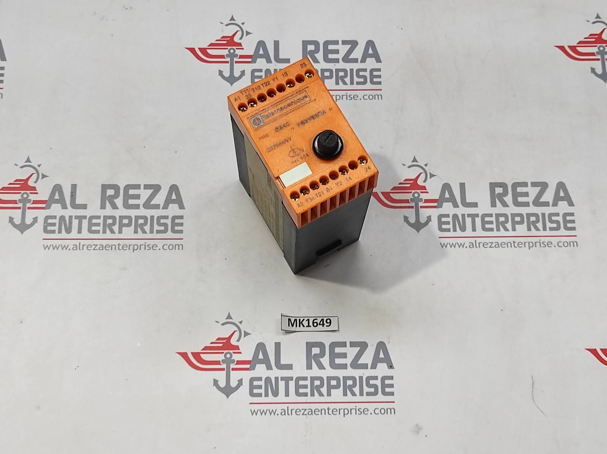 TELEMECANIQUE GSKC SERIE D SAFETY RELAY GSKC120VACDC