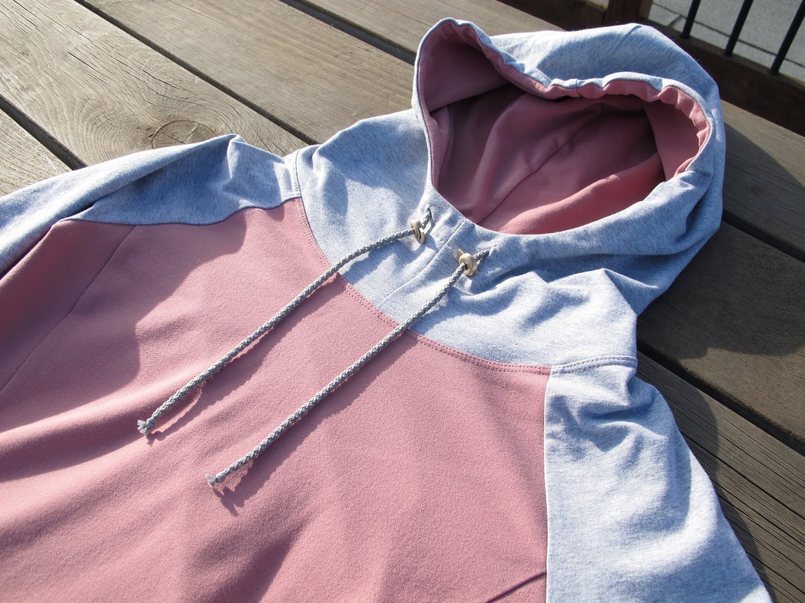 Made by a Fabricista: My 3 versions of the Sinclair Skylar Knit Hoodie!