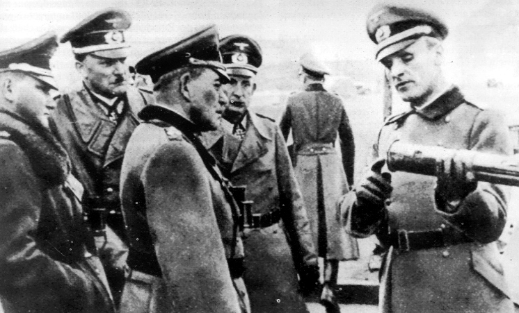 NAZI JERMAN: Generalleutnant Wolfgang Thomale (1900-1978), Kepala Staff ...