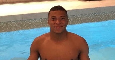 Footballers in underwear: KYLIAN MBAPPE