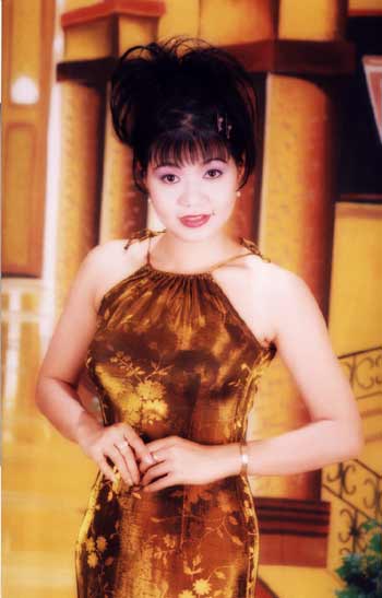 Cai Luong: Ngoc Huyen