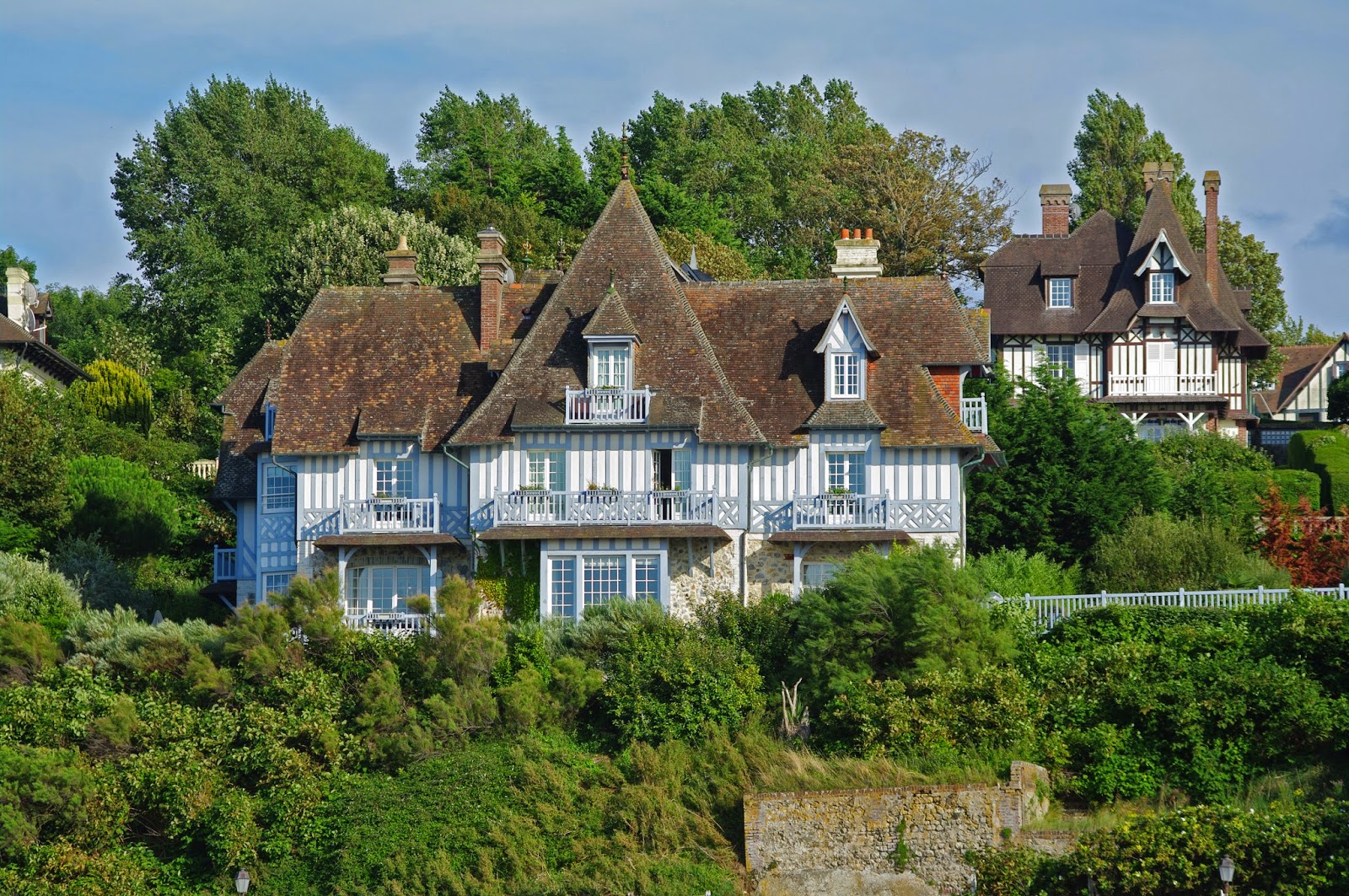 Images de France.: LA COTE NORMANDE : VILLERVILLE.