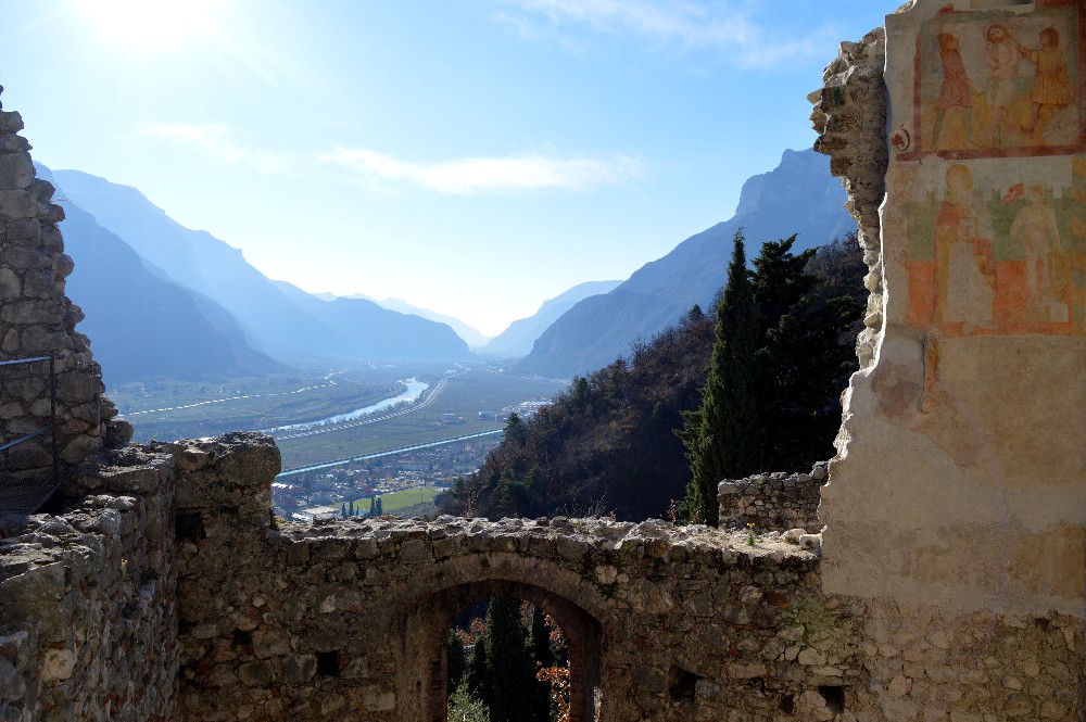Castello di Avio: visita e informazioni - Montagna di Viaggi