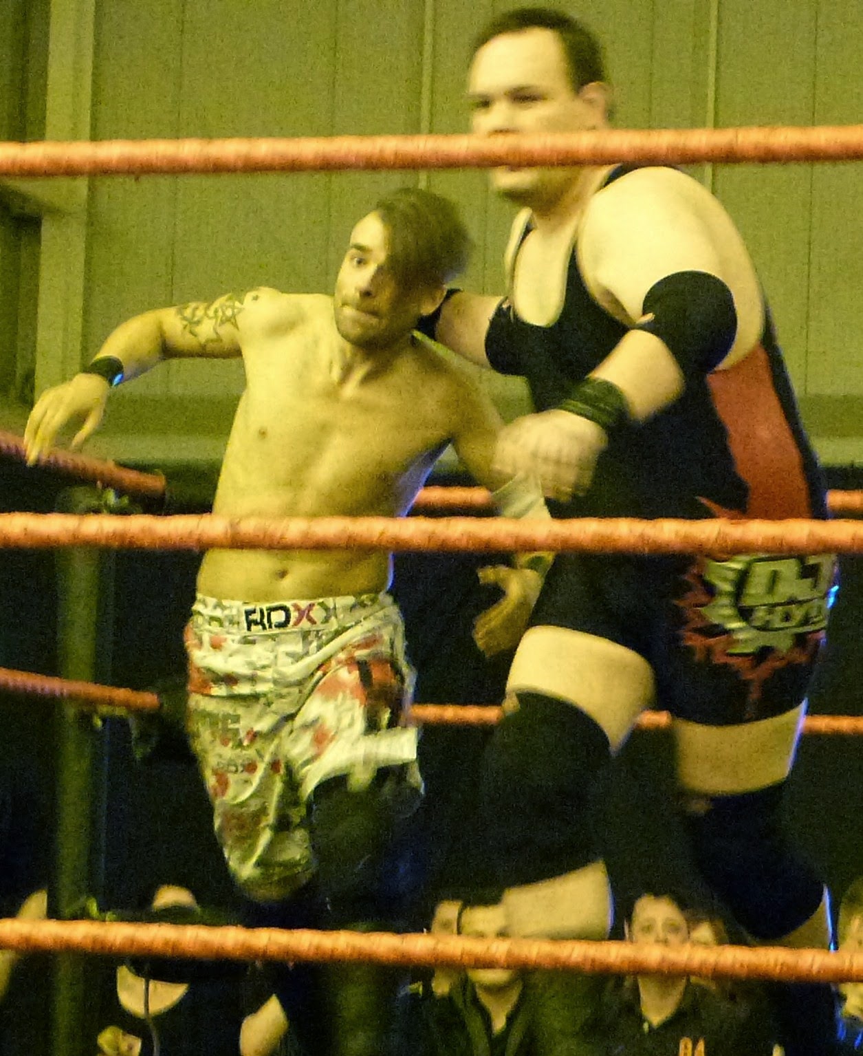 WRESTLESHOTS: JIMMY HAVOC V T-BONE V DJ HYDE